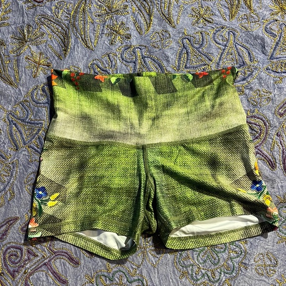 Niyama Sol | Shorts | Niyama Sol Booty Shorts Size Small Crossfit Yoga ...